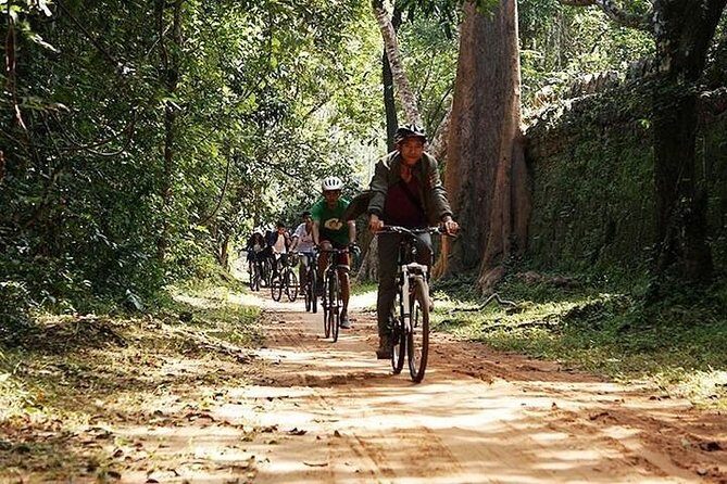 Angkor Wat & Bayon: the Smiling Temple Bike Tour - Who Should Take This Tour?