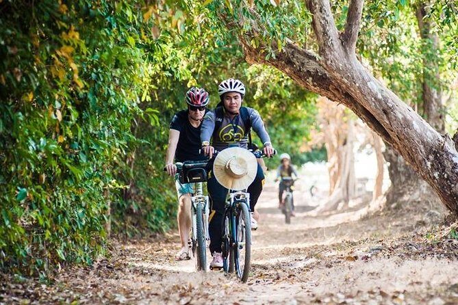 Angkor Wat & Bayon:: the Smiling Temple Bike Tour - Exploring Cambodia’s Crown Jewels: The Angkor Wat & Bayon Bike Tour