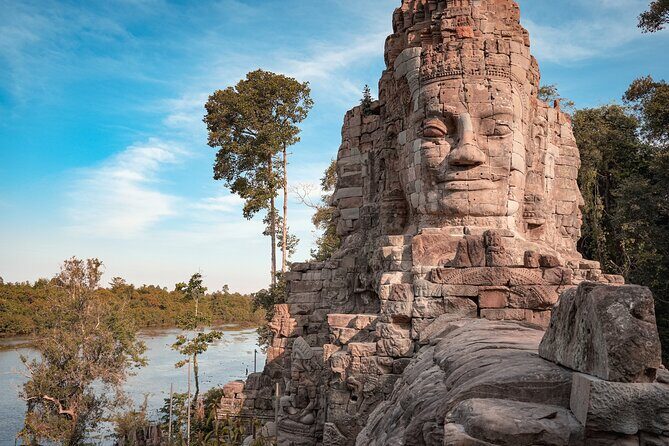 Angkor Wat Experience Temple Pass and Siem Reap Food Tour - Key Points
