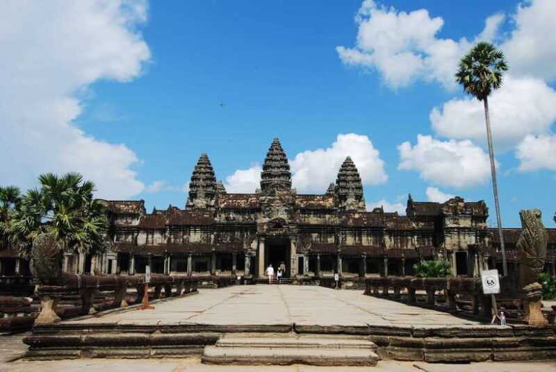 Angkor Wat Full-Day Private Tour with Sunrise - Key Points