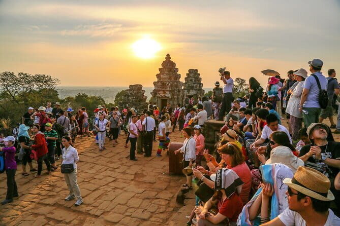 Angkor Wat Private Tour with Sunset Watching - An Introduction to the Experience