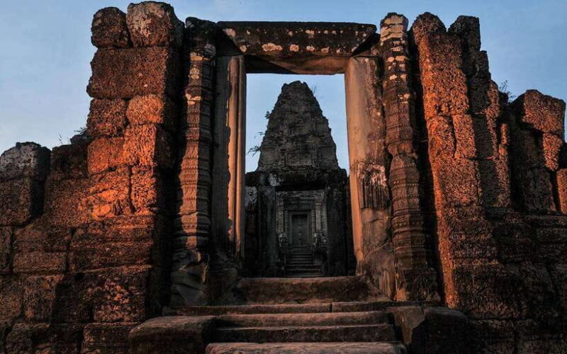 Angkor Wat Small Circle Private Car Tour in Siem Reap - What Past Travelers Say