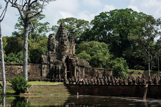 Angkor Wat Small Circuit Tour - Key Points