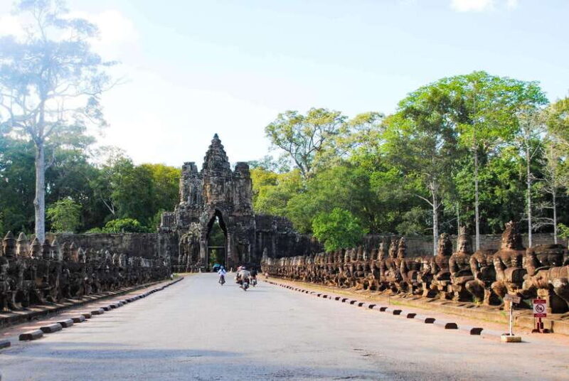 Angkor Wat Small Tour Sunrise With Private Tuk Tuk - FAQ