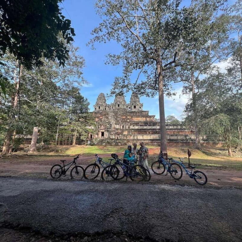 Angkor Wat Sunrise Bike Tour With Lunch Included - Authentic Encounters and Small-Group Benefits