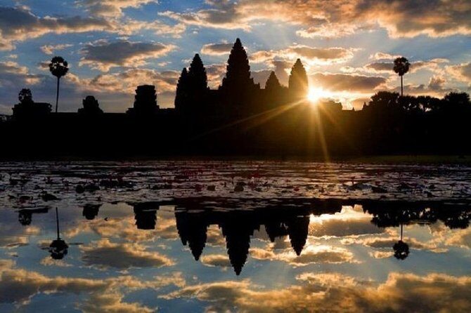 Angkor Wat Sunrise Explore The Most Iconic Temples + Tour Guide - Key Points