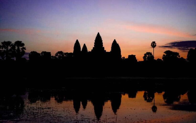 Angkor Wat Sunrise Private Tuk-Tuk Guided Tour - Key Points