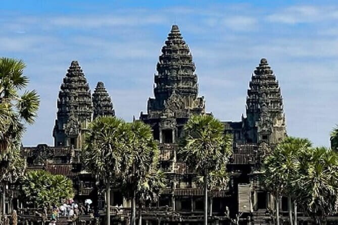 Angkor Wat Sunrise Small-Group 1-Day Tour from Siem Reap - Transportation and Guide Experience