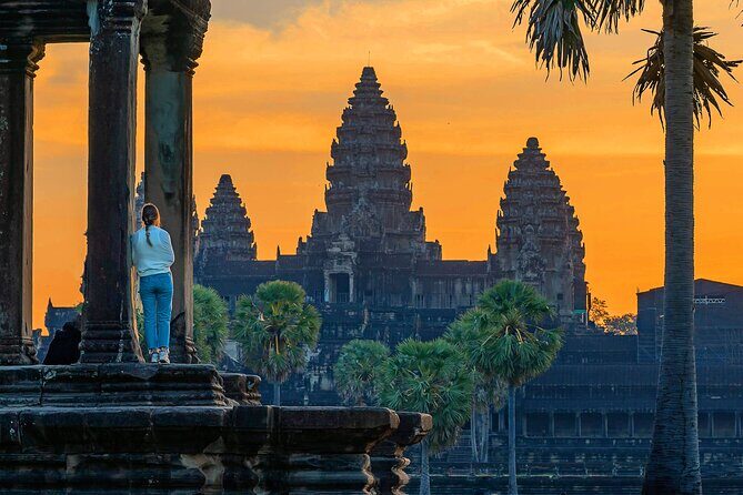 Angkor Wat Sunrise Small-Group Tour From Siem Reap - Free Hotel Pickup - The Value of an Early Wake-Up and Small Groups