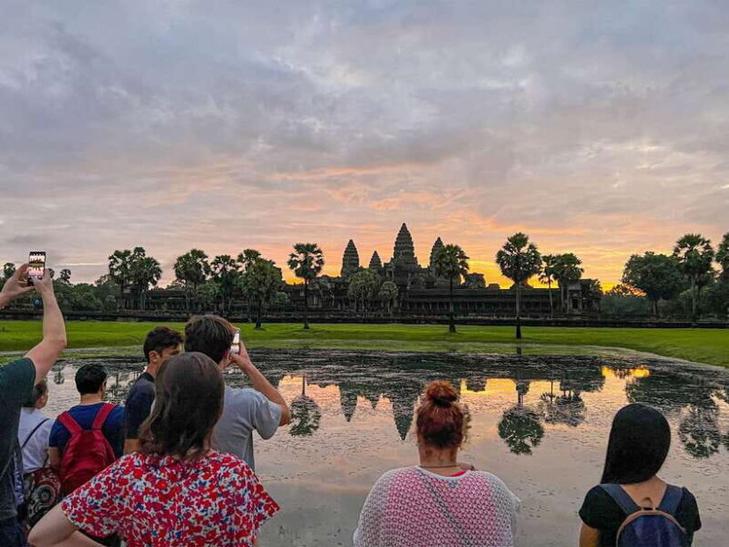 Angkor Wat Sunrise Small-Group Tour & Tonle Sap Boat Sunset - The Timing & Practical Tips
