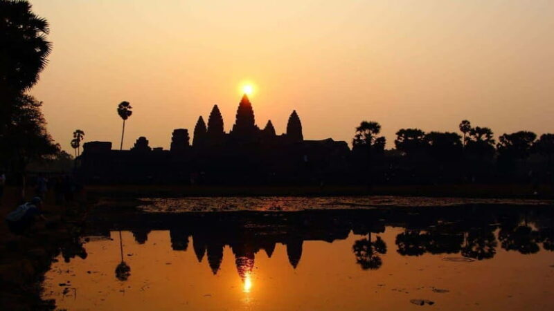 Angkor Wat: Sunrise: Ta Prohm and Bayon Temple Tour - Introduction: A Guided Journey into Angkor’s Magnificent Temples