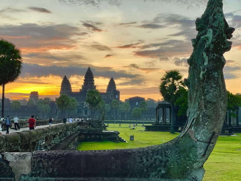 Angkor Wat Sunrise & Tonle Sap Lake Floating Village Tour - The Experience in Detail