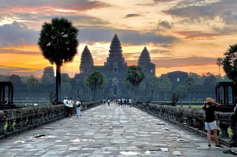 Angkor Wat Sunrise Tour in Siem Reap Small-Group - Practical Details and Considerations