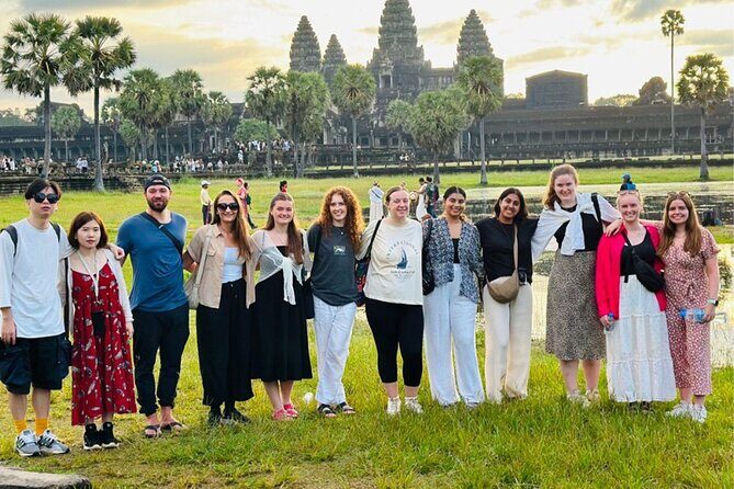 Angkor Wat Sunrise Tour with Small - Group and Guide tours - Who Should Consider This Tour?