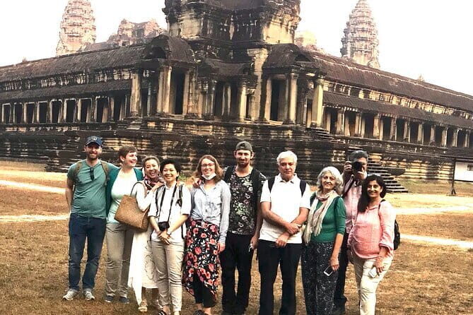 Angkor Wat Tour with Sun Rise Small Group Day Tour - An In-Depth Look at the Tour Experience