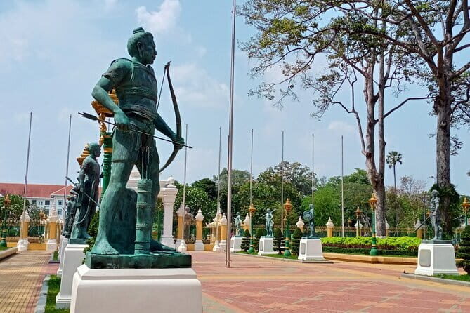 Angkor Wat Tour with Sun Rise Small Group Day Tour - The Sum Up