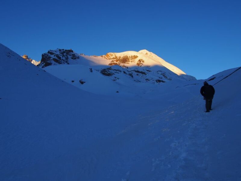 Annapurna Circuit Trekking 13 Days - Authentic Mountain Encounters