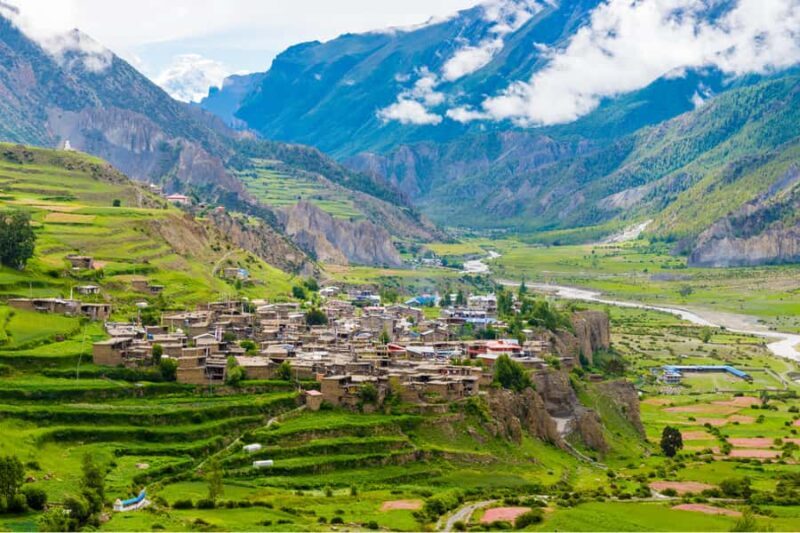 Annapurna Odyssey: The Ultimate Circuit Experience - Into Mustang and the Heritage of Salt Routes