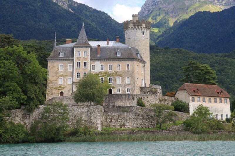 Annecy: Private Guided Tour - Discover "Venice of the Alps" - The Sum Up: Is This Tour Worth It?