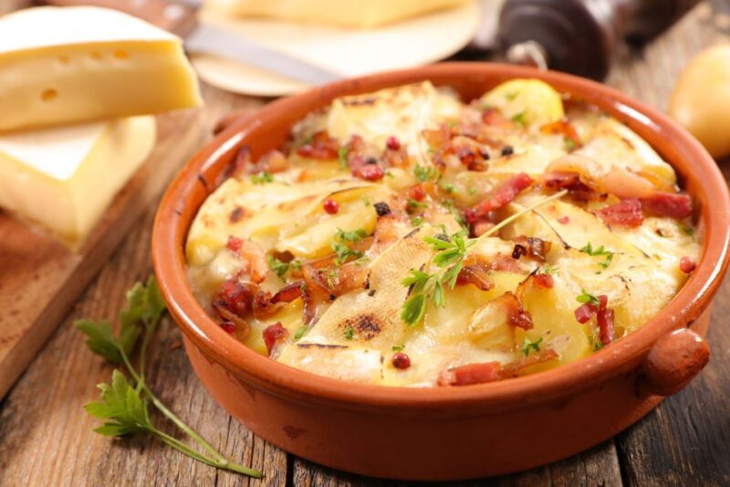 Annecy: Traditional Food Group Walking Tour - What Do the Reviews Say?