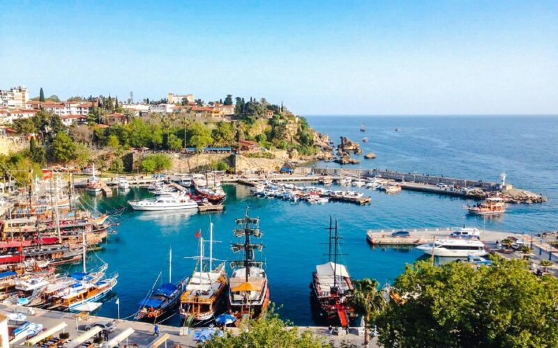 Antalya: Guided Old Town Tour with Boat Trip and Lunch - Who Should Consider This Tour?