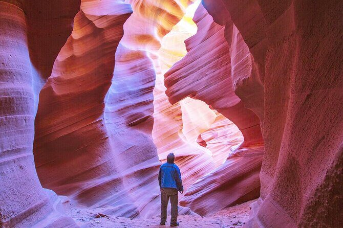 Antelope Canyon Horseshoe Bend Small Group Tour from Las Vegas - A Deep Dive into the Experience