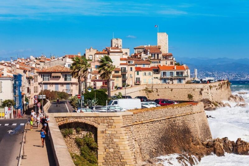 Antibes: Express Walk with a Local in 60 minutes - Exploring Antibes in Just 60 Minutes: A Local’s Perspective