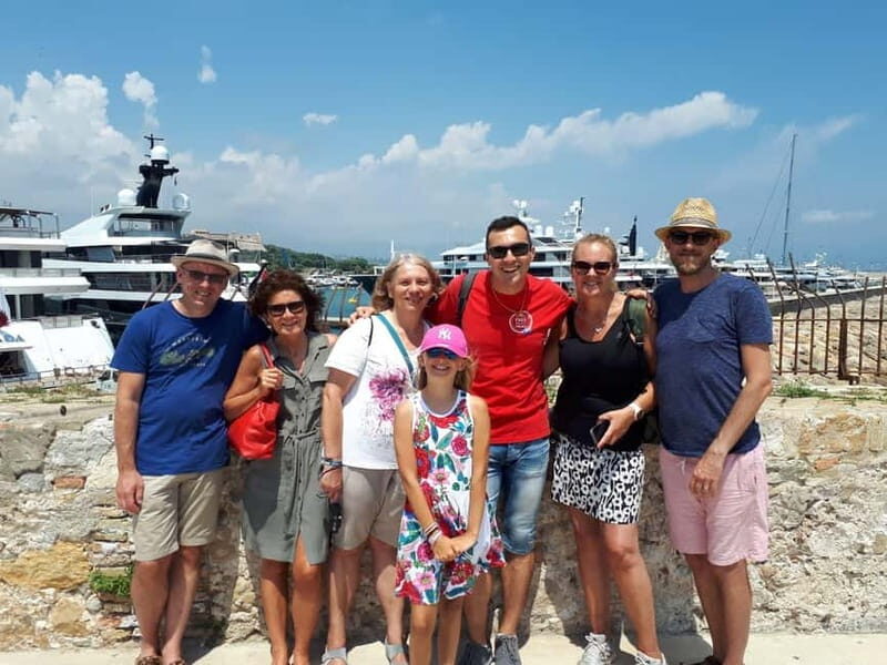 Antibes Walking Tour + little tasting and souvenir - Ending at the Ramparts