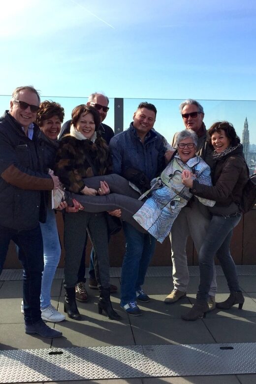 Antwerp: City Highlights Walking Tour - Starting Off at Handschoenmarkt