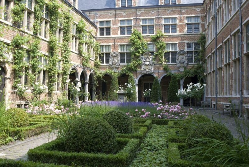 Antwerp: Private Historical Highlights Walking Tour - A Closer Look: What to Expect on This Historic Walk