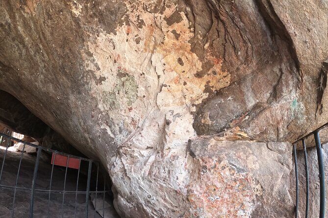 Anuradhapura ancient city tour with Travandgo tours - The Sum Up