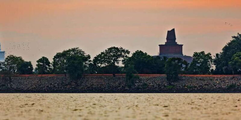 Anuradhapura & Aukana: Private Day Tour From Sigiriya - The Itinerary: A Deep Dive
