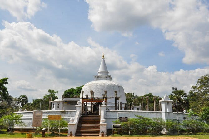 Anuradhapura Buddhist Icons Tour from Habarana - The Tours Overview: A Glimpse into Sri Lanka’s Sacred Past