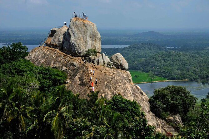 Anuradhapura Day Tour From Sigiriya - An In-Depth Look at the Anuradhapura Day Tour from Sigiriya