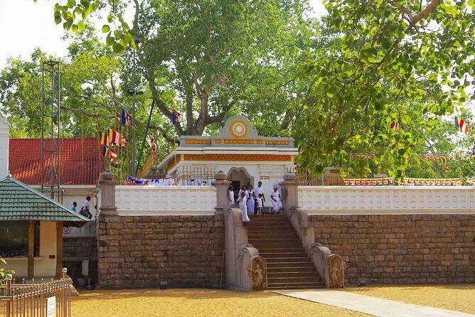 Anuradhapura Guided Day Tour of Ancient Ruins from Colombo - FAQs