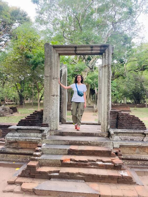 Anuradhapura: Guided Pvt Bike Tour with Lunch & Entry Ticket - An Introduction to the Tour