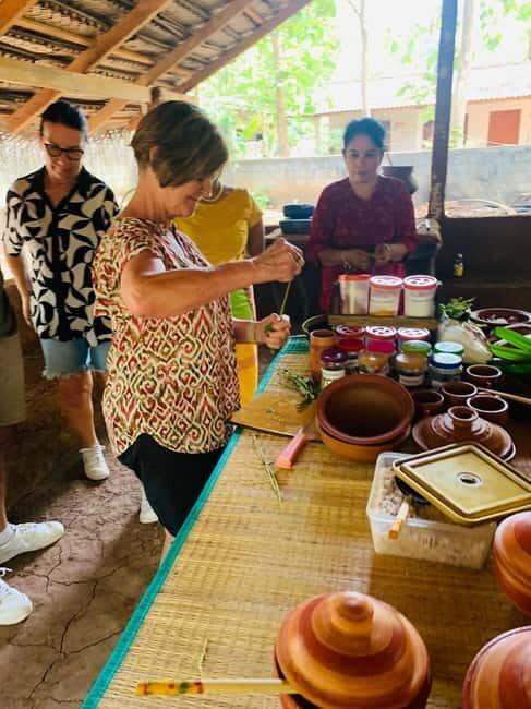 Anuradhapura: Traditional Fresh Coconut Roti Cooking Class - FAQs
