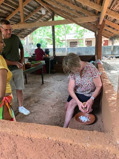 Anuradhapura: Traditional Fresh Coconut Roti Cooking Class - Final Thoughts