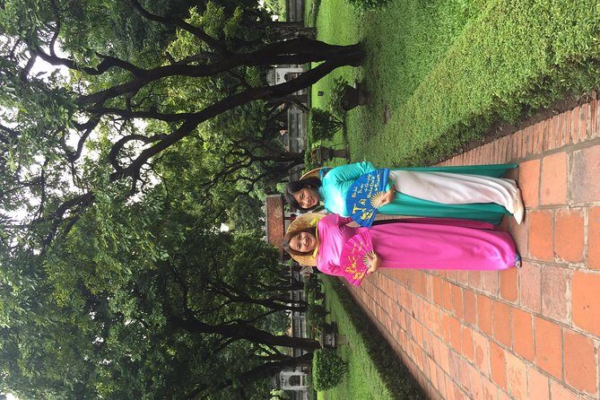 Ao dai Vietnam photograph tour with private car - Frequently Asked Questions