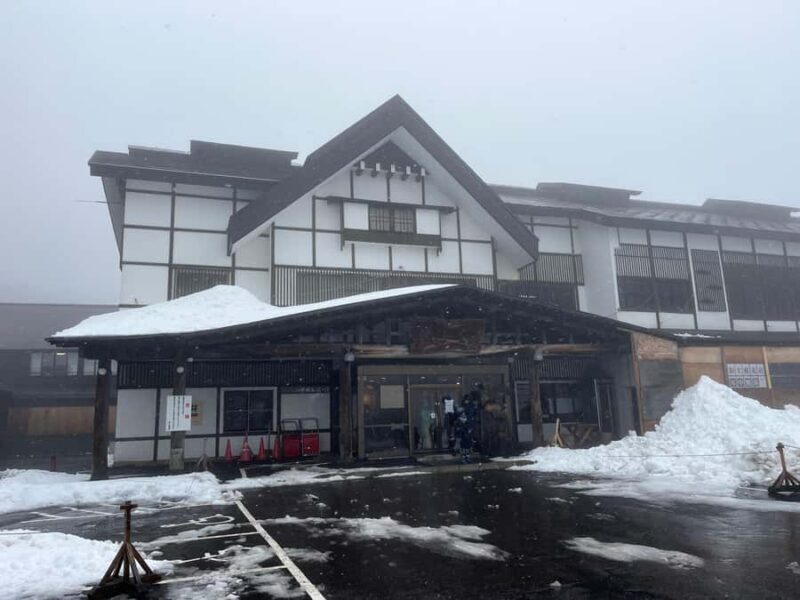 AOMORI: Snowshoe Adventure & Winter Bites at Sukayu - Who Should Book This Experience?