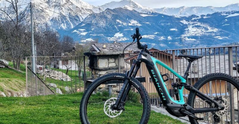 Aosta: E-bike full suspension day rental - Key Points