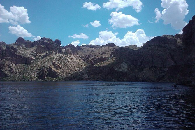 Apache Trail with Dolly Steamboat - The Superstition Mountain Museum and Local Legends