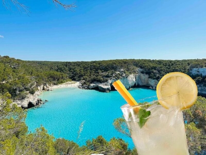 Aperitif with a view: The panoramas of Galdana and Mitjana - An in-depth look at the "Aperitif with a view" tour