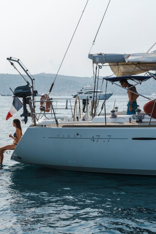 Aperitive at sunset on sailboat-Swim and paddle-Antibes Cape - FAQs