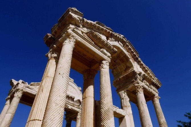 Aphrodisias Private Tour from Izmir - Lunch Break in Geyre: Authentic Turkish Cuisine