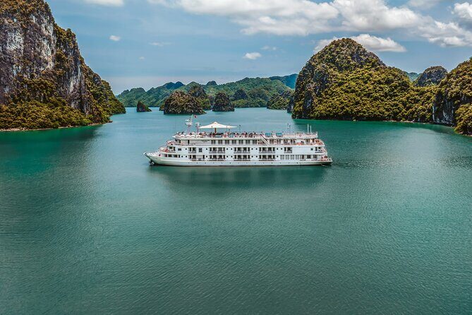 Apple Cruise 2-day Explore Halong Bay and Lan Ha Bay from Hanoi - Key Points