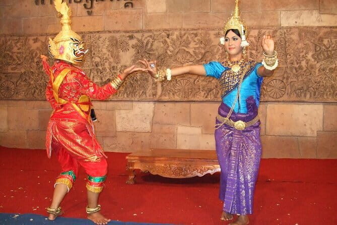 Apsara Dancing Show with Buffet Dinner Free Hotel Pick up - What to Expect from the Tour