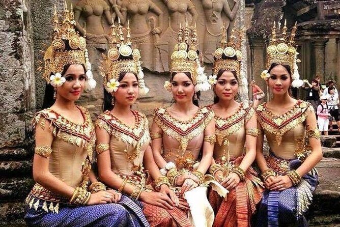 Apsara Dinner Show - Who Should Consider This Tour?