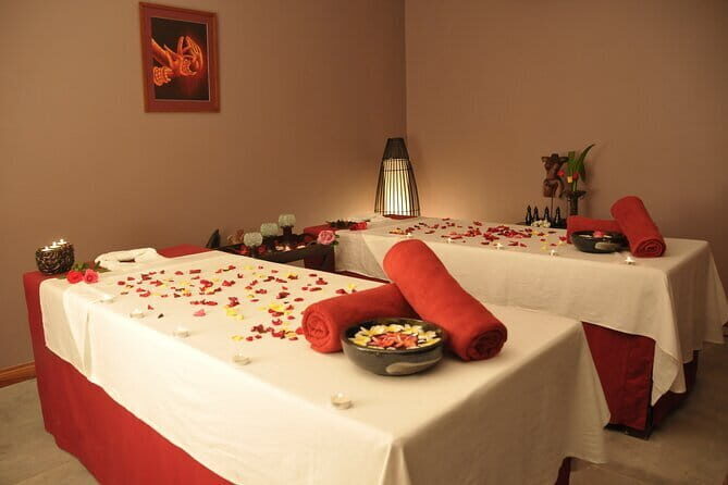 Apsara Indulgence 4 Hands Massage in Phnom Penh - Who Will Love This?