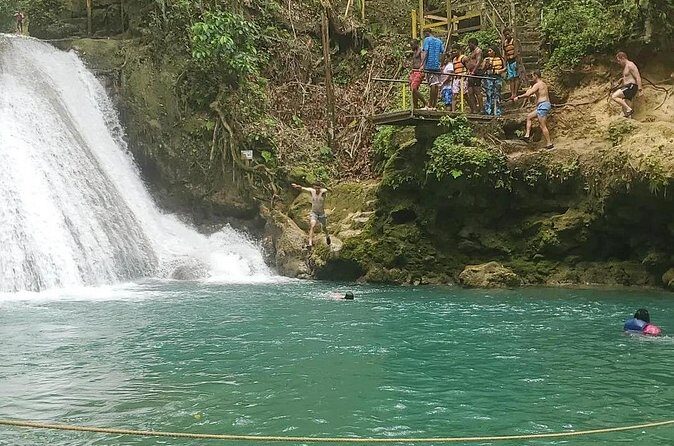 Aqua Explorer in Ochi Rios Jamaica - Analyzing Price and Value